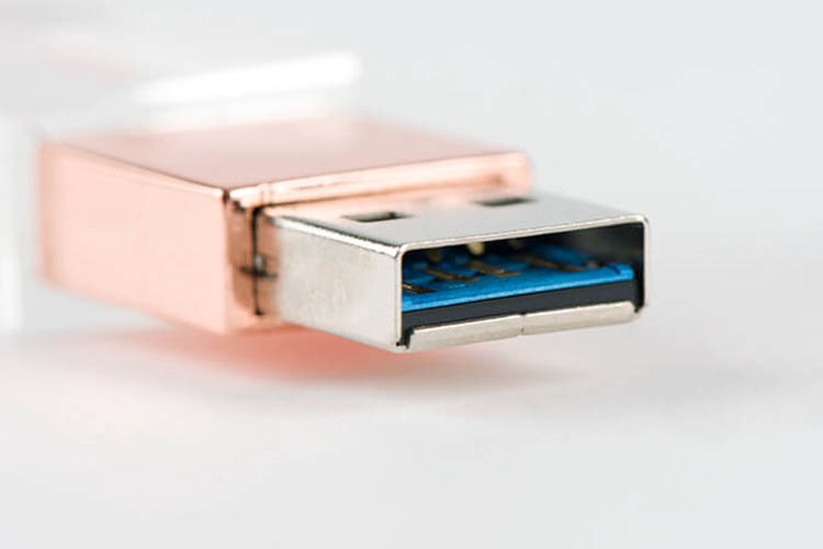 Personalised Crystal Glass USB Sticks (UK Custom-made) | Sim Imaging