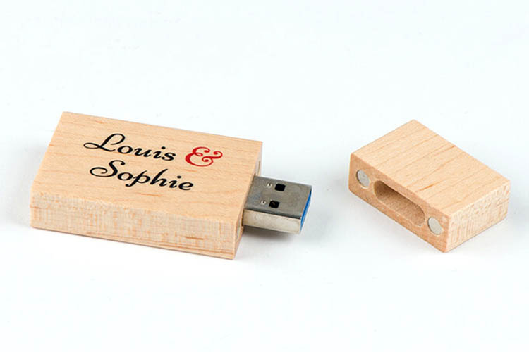 Personalised Wooden USB Sticks | Sim Imaging